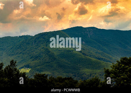 the mountain view in defileul jiului national park Stock Photo - Alamy