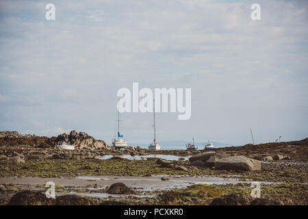 View of Traeth Crigyll beach, Rhosneigr, Anglesey, North Wales, UK ...