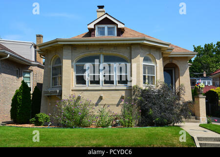 The Rogers Park Manor Historic District features a dense cluster of ...