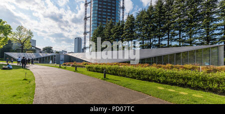 21 21 DESIGN SIGHT [DESIGN MUSEUM], TADAO ANDO, TOKYO, JAPAN Stock ...