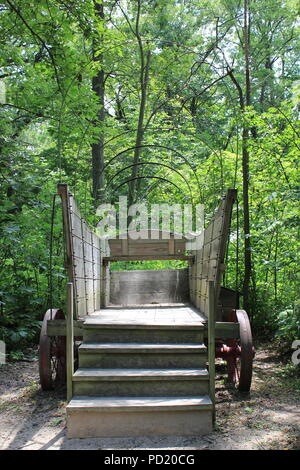 Vintage frontier covered wagon with a top and wheels Stock Photo - Alamy