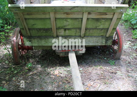 Vintage frontier covered wagon with a top and wheels Stock Photo - Alamy