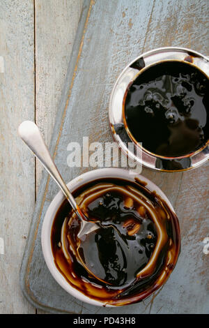 molasses treacle in dish Stock Photo - Alamy