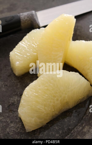 prepared grapefruit segments Stock Photo - Alamy