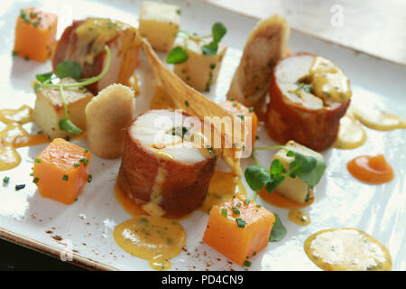 plated chicken main meal Stock Photo - Alamy