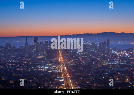 Twin Peaks viewpoint, Christmas Tree Point,, San Francisco, CA, USA ...