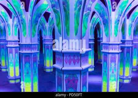 Magowan's Infinite Mirror Maze Stock Photo - Alamy