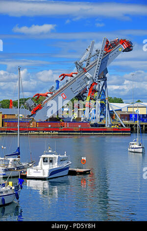 Blyth harbour pipe laying barge Genborg Barge II getting ready for sea ...