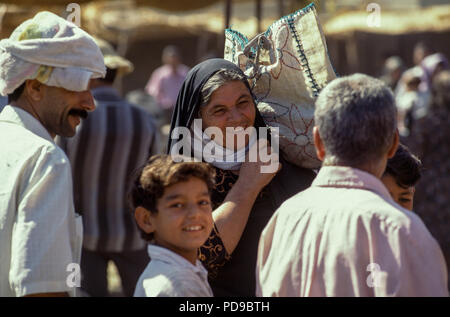 Baghdad, Iraq - October 1995 - A fruit and vegetable market in central ...