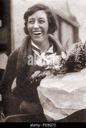 Amy Johnson CBE (1903-1941) - pioneering English female pilot ...