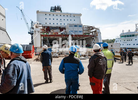 Flensburg, Germany. 03rd May, 2018. View into the dock hall of the FSG ...