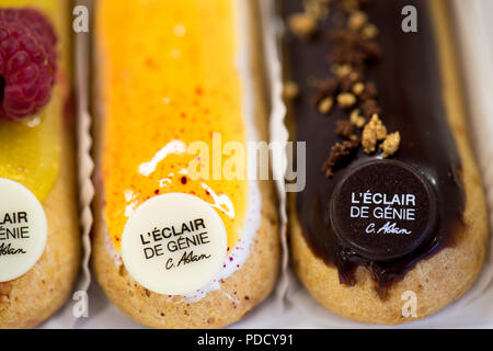 The colourful eclairs at L'Eclair de Genie in Paris, France Stock Photo ...