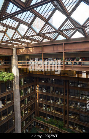 Ford Foundation headquarters Building Stock Photo - Alamy