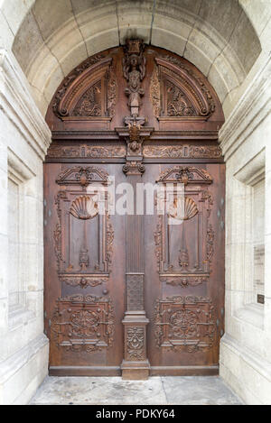 Regensburg, Oberpfalz, Bayern, Germany : Barock-Rathaus (Ratskeller ...