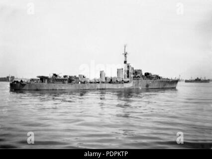 HMAS Bataan (I91) anchored off Manila in 1945 Stock Photo - Alamy
