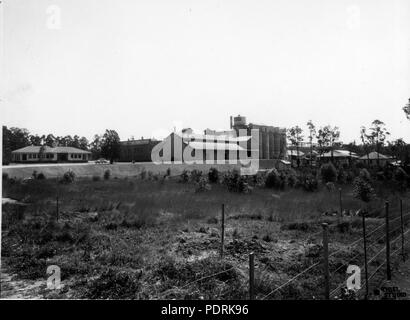 Queensland Cement & Lime Company Factory at Darra, 1939 Stock Photo - Alamy