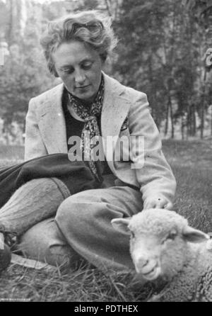Vlasta Štáflová (1907-1945 Stock Photo - Alamy