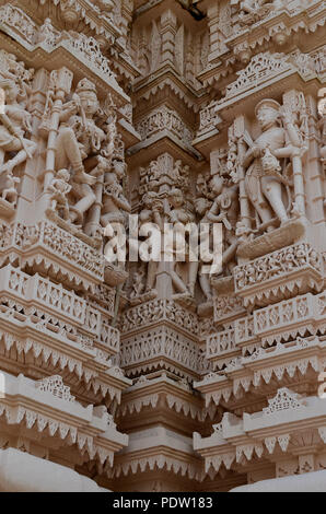 Carved pillars with Hindu God and Goddess at interior of Arulmigu ...