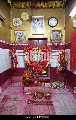 Image of Kali in Kankalitala mandir sanctum near Prantik railway ...