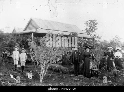 1 145943 Frost family home in Wisonton, Toowoomba, ca. 1900 Stock Photo ...