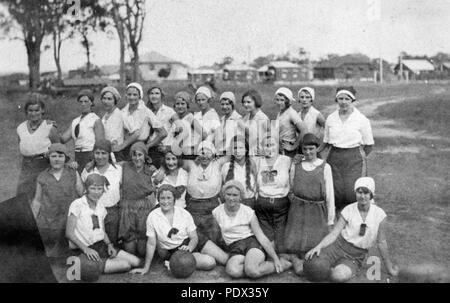 1 188051 Redcliffe netball team, 1930s Stock Photo - Alamy
