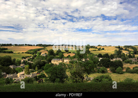 Cottages in the village of Windrush in the Cotswolds, Oxfordshire Stock ...