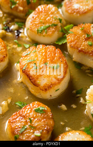 scallops in a pan Stock Photo - Alamy