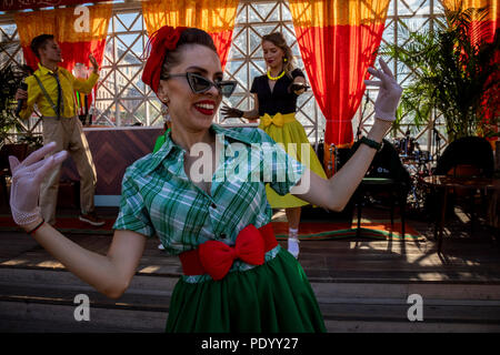 Reconstruction of the fashion of the times of the Khurshchev Thaw and ...