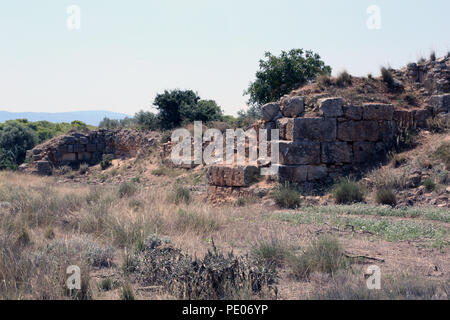 Greece, Corinth, Hexamilion wall Stock Photo - Alamy