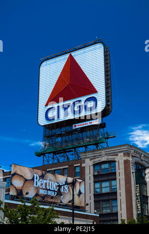 The iconic Citgo Sign in Kenmore Square, Boston, Massachusetts Stock ...