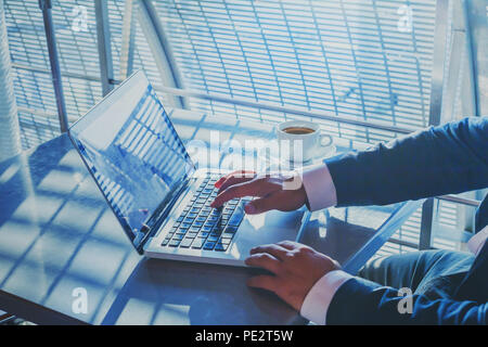 Online e-commerce concept. Workplace with business office supplies and ...