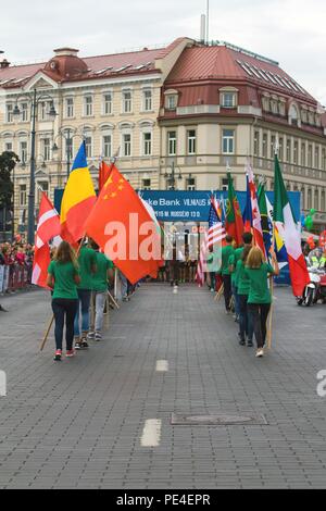 Volunteers from the 12th Airborne Command and Control Squadron recieve ...