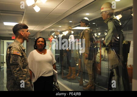 District of Columbia National Guardsman Army 2nd Lt. Jesse Searls ...