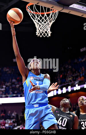 Chicago Sky guard Diamond DeShields (1) passes the ball in the second ...