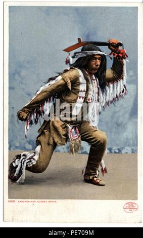 Arrowmaker, an Ojibwa brave Stock Photo - Alamy