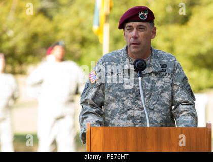 Army Reserve Maj. Gen. A.C. Roper, commanding general, 76th Division ...
