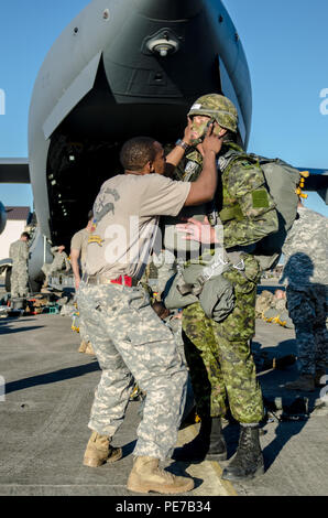 Jumpmasters with the 3rd Royal Canadian Regiment conduct jump master ...