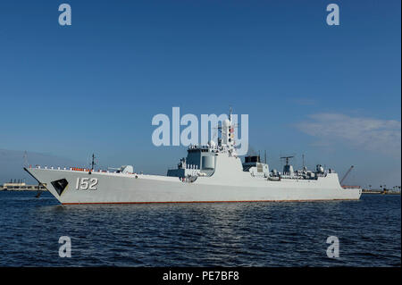 The Chinese Navy Luyang II-class guided missile destroyer Jinan, left ...