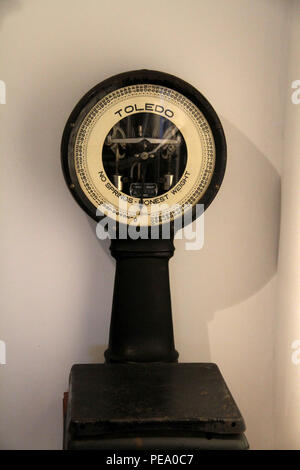 Vintage pendulum scale Stock Photo - Alamy