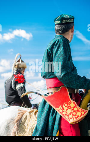 Ottoman archer riding and shooting on horseback Stock Photo - Alamy