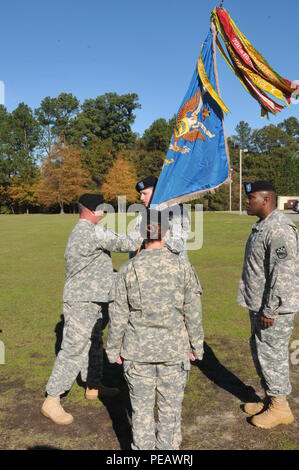 525th Military Intelligence Brigade Commander Col. James E. Walker ...