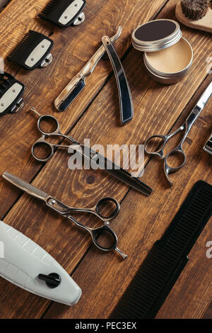 Wax and straight razor Stock Photo - Alamy