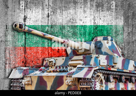 Bulgarian army battle tank Stock Photo - Alamy