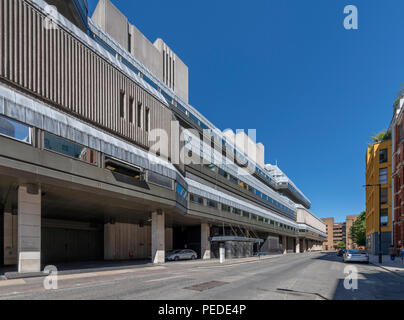 Brutalist concrete Sampson House, next to Blackfriar's Bridge on the ...