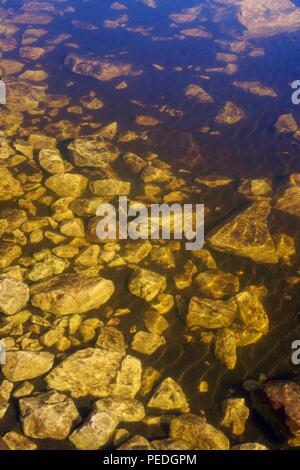 Natural Background of Basal Quartzite. Scottish Geology, Beinn Eighe ...