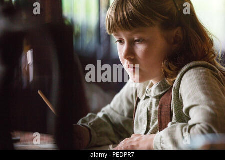 CHRISTOPHER ROBIN, Bronte Carmichael, 2018. ph: Laurie Sparham /© Walt ...