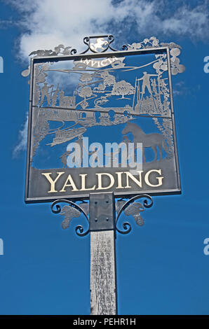 Village sign Yalding Kent Stock Photo - Alamy