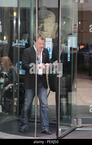 Comedian, actor and writer Eddie Izzard (right) and his father, John ...