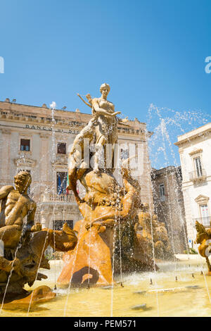 Alpheus and Arethusa, Syracuse, Sicily, Italy Stock Photo - Alamy