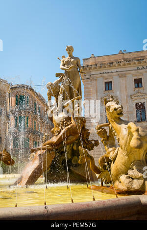 Alpheus and Arethusa, Syracuse, Sicily, Italy Stock Photo - Alamy